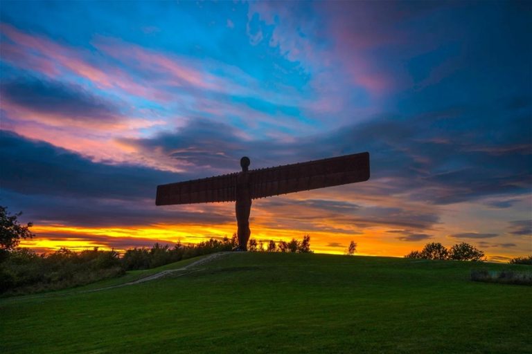 Stunning “Numbers” about the Metal Angel of the North Sculpture - YouFine