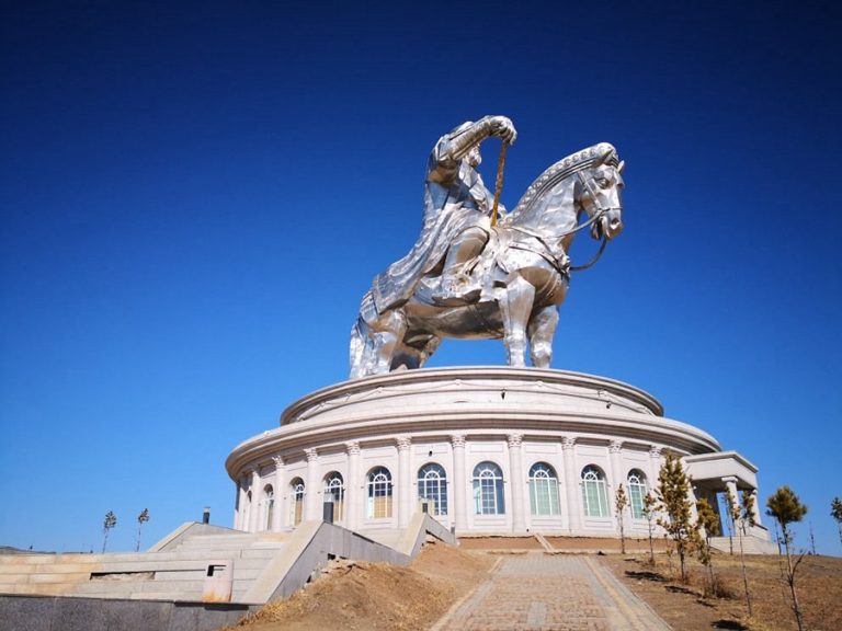 Stainless Steel Monument Genghis KhanEquestrian Statue