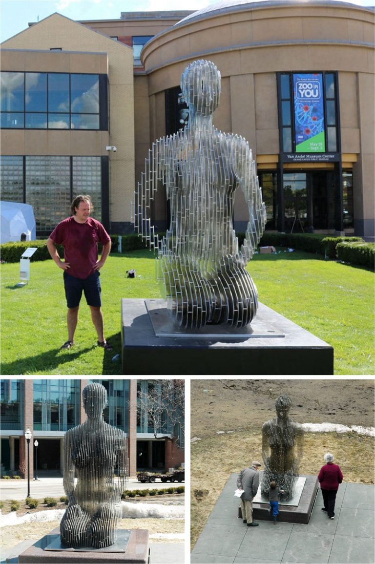 Outdoor Standing Stainless Steel Disappearing Statue