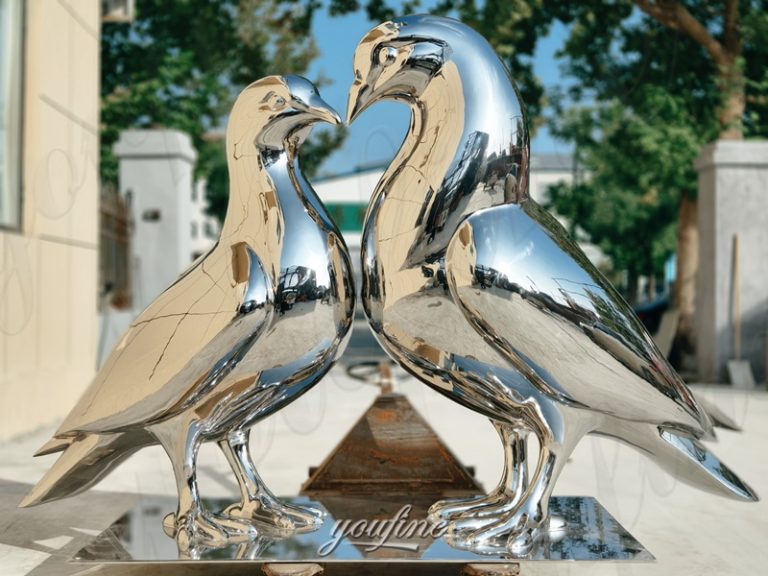 Mirror Stainless Steel Pigeon Sculpture