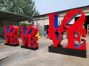 Top 12 Most Popular Sculptures about Love