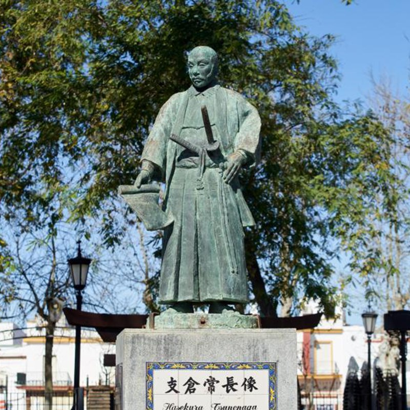 10 Japanese Famous Monumental Bronze Samurai Statues